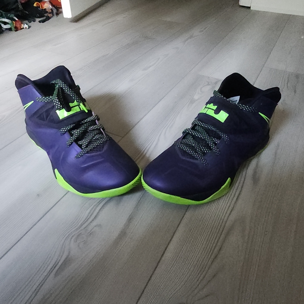 Nike Lebron James Soldier Vii Men's Basketball Sneake… - Gem